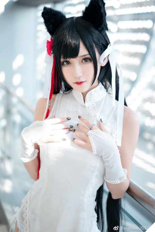 Cùng Chiêm Ngưỡng Bộ Cosplay Atago Trong Azur Lane Trong Trắng Thuần Khiết